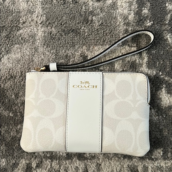 Coach | Bags | Coach Corner Zip Wristlet In Signature Canvas With White ...